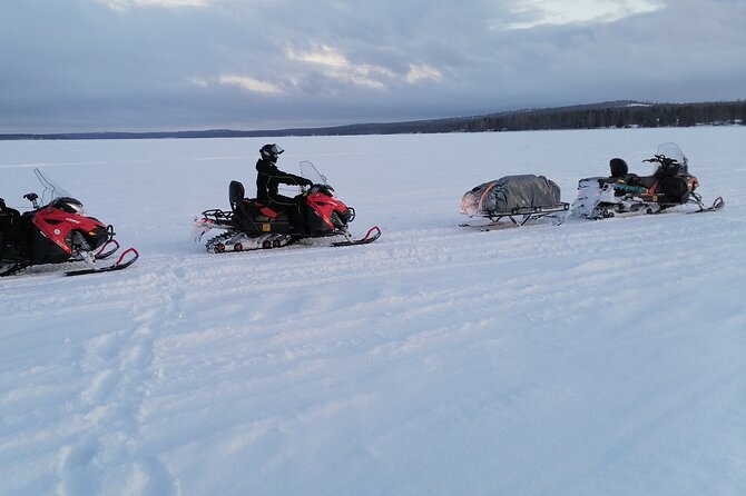 3 Days Raid Snowmobile in Finnish Lapland - Discover the Magic of Finnish Lapland with a 3-Day Snowmobile Raid