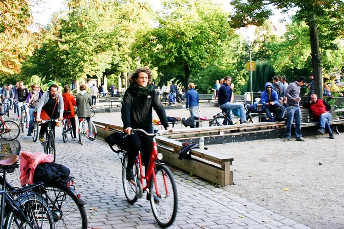 3-Hour Alternative Berlin Bike Tour: Vibes of Berlin - Tour Inclusions and Participant Requirements