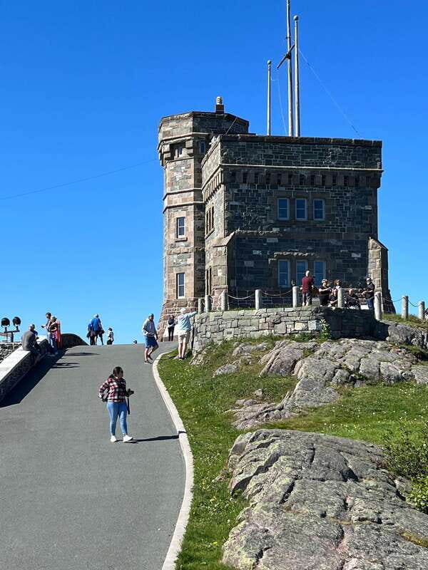 3 hour City Tour of St. John's, small group up to ten quests - Key Points