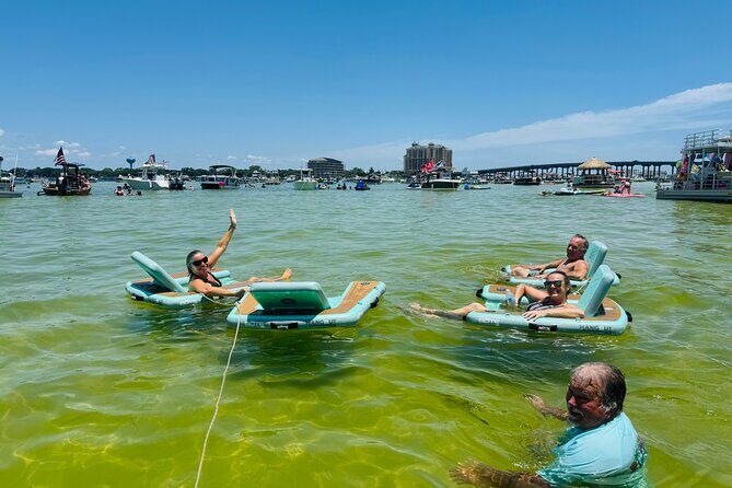 3 Hour Crab Island Excursion - The Atmosphere: Relaxing or Party-Like?