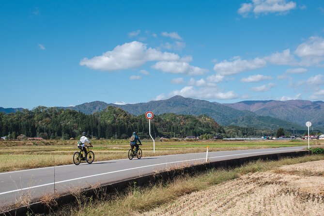 3 Hour Cycling Tour in Kakunodate - Meeting and Pickup