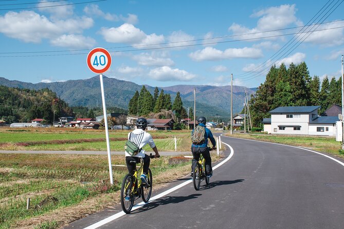3 Hour Cycling Tour in Kakunodate - Exploring Kakunodate