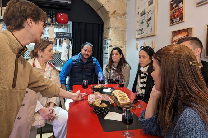 3-Hour Gourmet Tour of the Presquîle in Lyon - Guides and Guest Experience