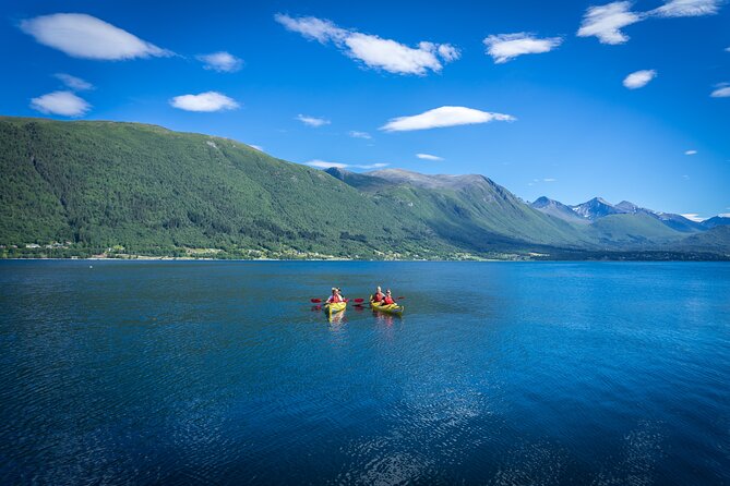 3-Hour Kayak Tour in Åndalsnes - Key Points