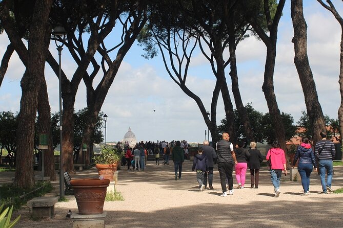 3-Hour Panoramic Luxury Golf Cart Tour in Rome - Exploring the Colosseum on the Golf Cart Tour