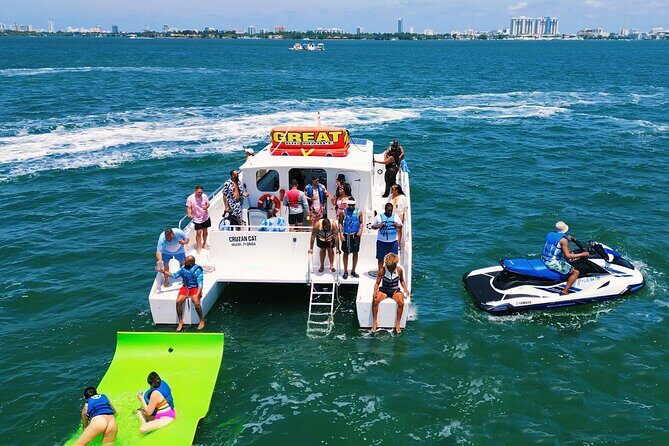 3 Hour Party Boat Jet ski Banana Tube and open bar in Miami - Authentic Experiences from Guests