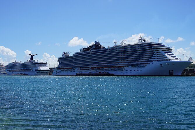 3 Hour Party Boat Jet ski Banana Tube and open bar in Miami - FAQs