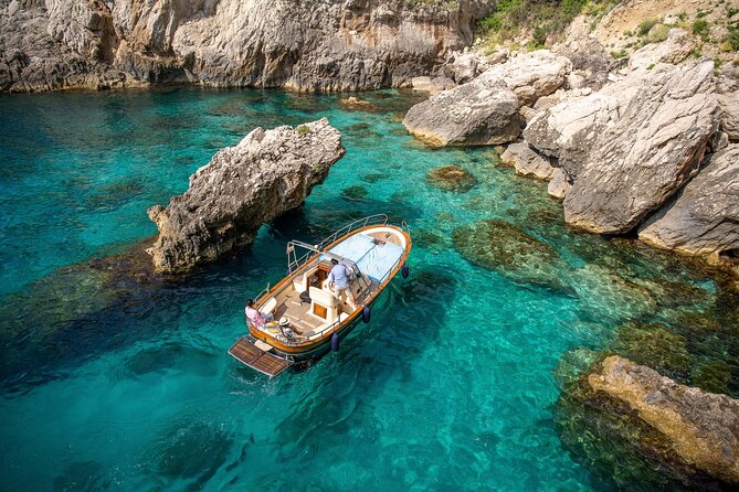 3-hour private boat tour of Capri - What travelers say