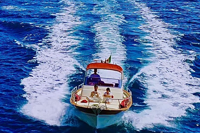 3-Hour Private Boat Tour of the Island of Capri - Inclusions