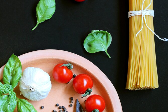 3-Hour Private Cooking Class in Cortona - Introducing the Experience