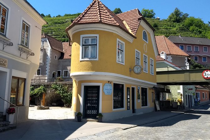 3-Hour Private Hiking Tour to historic places around Spitz in Wachau Valley - Value for Money