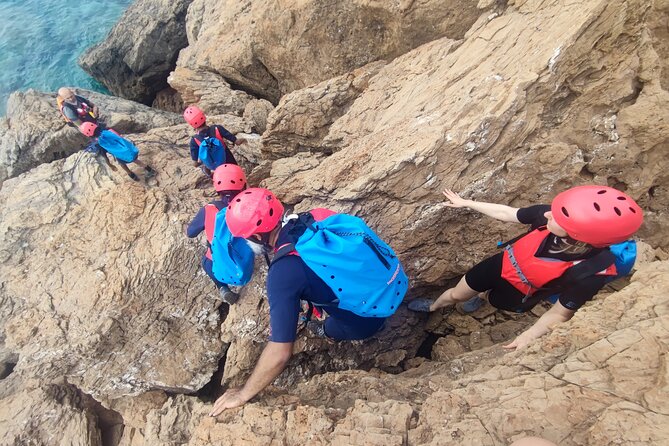 3-Hour Private or Small Group Coasteering in Sounio - The Itinerary in Detail