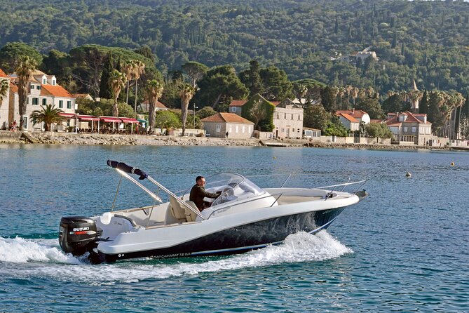 3-Hour Private Sailing and Snorkeling Adventure From Fira - Activities Included