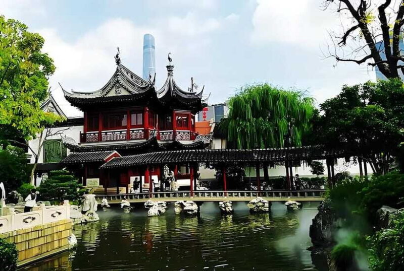 3-Hour Private Tour of Yu Garden & Old Town with Tea Tasting - Firsthand Experiences and Authenticity