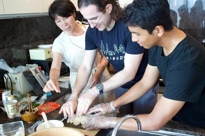 3-Hour Shared Halal-Friendly Japanese Cooking Class in Tokyo - Hands-On Temaki Sushi Rolling