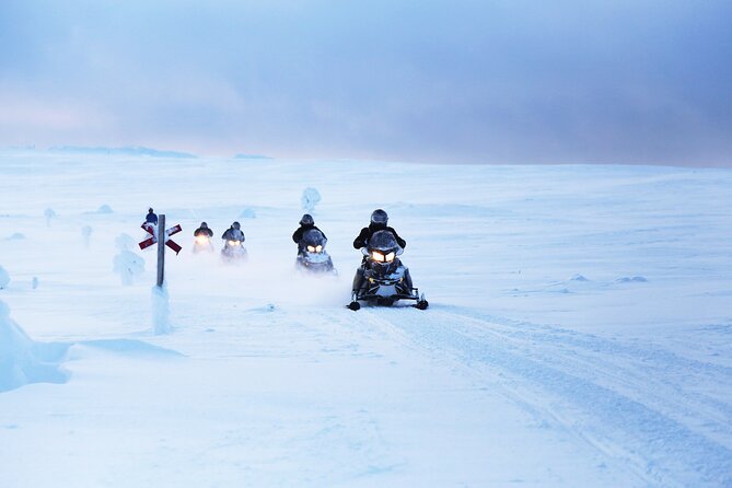 3-hour snowmobile adventure in Levi - The Unique Appeal of the Route and Stops