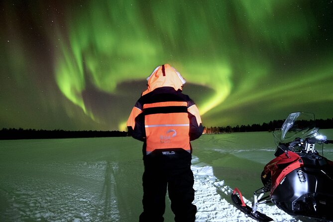 3-Hour Snowmobile Safari to Search Northern Lights in Levi - Inclusions and Amenities