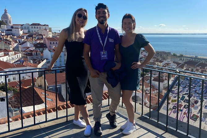 3 Hour Tour in Lisbon 7 Hills Private Tuk Tuk - Meeting and Pickup