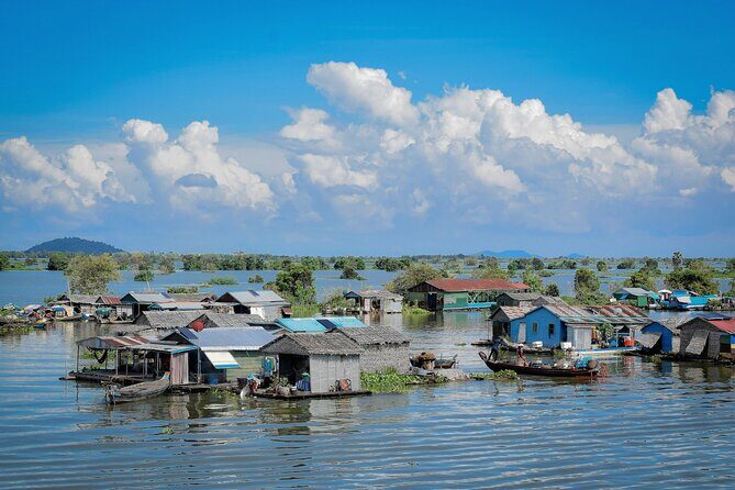 3-Hour Tour of Floating Village - What You’ll See: Markets, Schools, and Daily Life