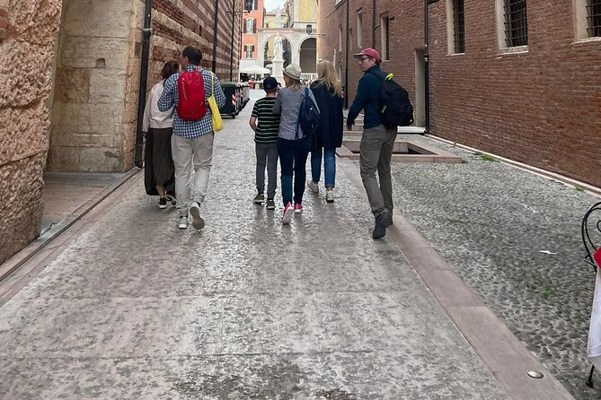 3-Hour Walking Tour With Guide Discovering Verona - Since You Asked