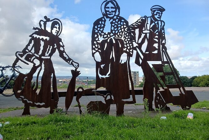 3 Hours Football Stadiums E-Bike Tour in United Kingdom - Exploring Liverpools Football Stadiums by E-Bike