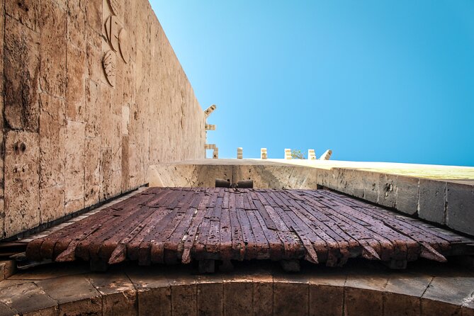 3 Hours Guided Tour of the Historic Districts of Cagliari - Meeting Point and Logistics