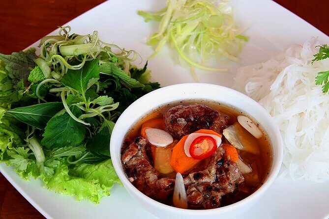 3 Hours Hanoi Street Food Tour by Walking & Food Tasting - Exploring the 3-Hour Hanoi Street Food Tour