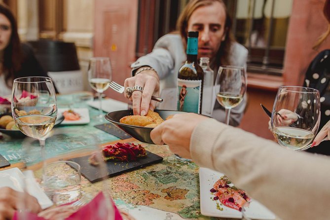3 Hours Malaga Tapas Crawl Tour by Food Lover Tour - Praise for the Knowledgeable Guides