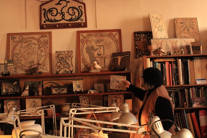 3 Hours Mosaic Workshop in Trastevere - The Artistic Process