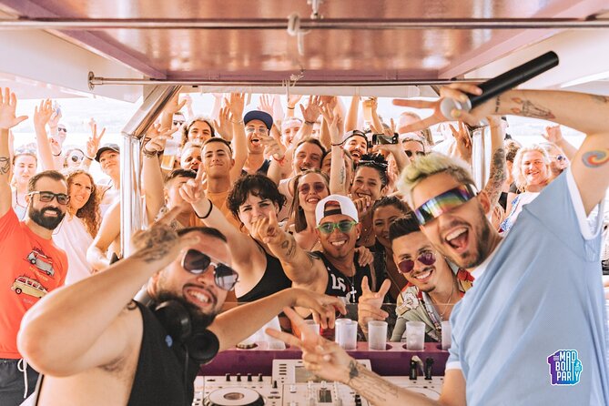 3 Hours on the Craziest Boat Party in Malaga - Transportation and Meeting Details