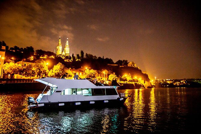 3-hours Prague Private Boat Cruise Beer or Prosecco Unlimited - Booking and Payment