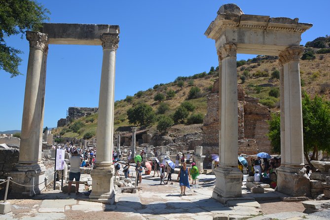 3 Hours Private Ephesus, Terrace Houses, Artemis Temple Tour For Cruisers - Explore Ephesus and Terrace Houses