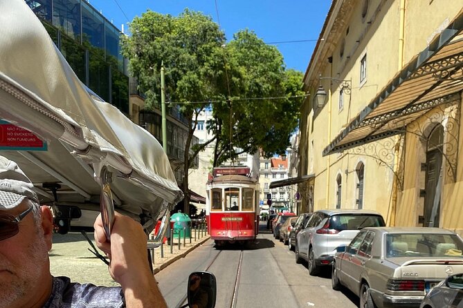 3 Hours Private Lisbon Food Tuk Tour - Meeting and Pickup Details