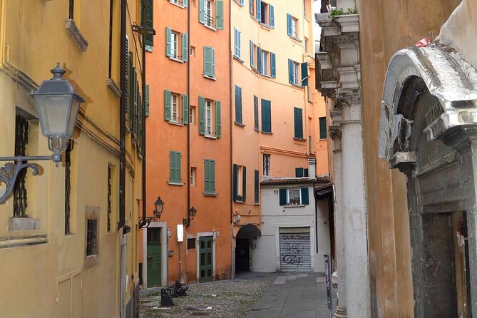3 Hours Walking Tour With a Drink in Brescia Italy - Exploring Ancient Roman Temples