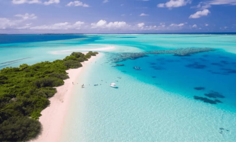 3 Islands Hopping at Gilutungan, Caohagan, Nalusuan + Lunch - The Itinerary in Detail