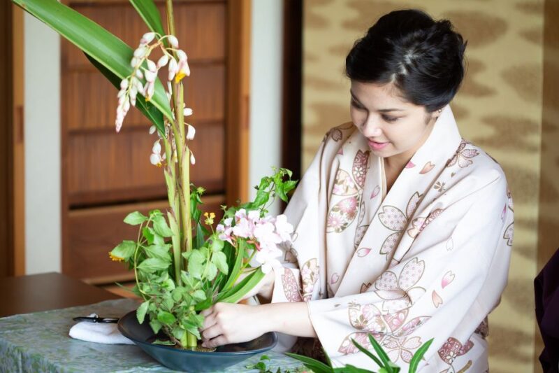 3 Japanese Cultures Experience in 1 Day With Simple Kimono - Calligraphy