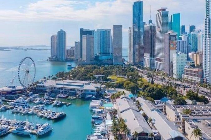 3 Story 100ft Hip Hop Yacht Party with 3 Hour Open Bar - Value and Cost Analysis