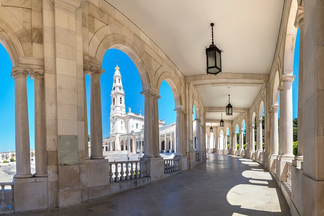 3 Tours Private / Tour SINTRA Second Day Tour FÁTIMA Third day Tour LISBON - Day 1: Sintra’s Enchanting Castles and Palaces