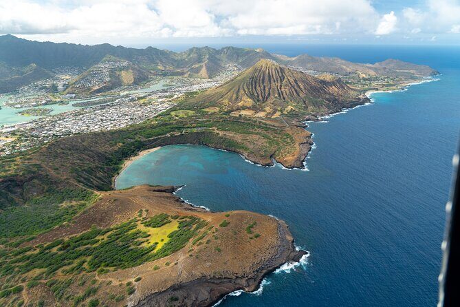 30 Minutes PRIVATE Helicopter Tour in Honolulu - The Experience of Flying Over Honolulu: An In-Depth Review