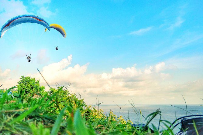 30 minutes tandem Paragliding tours in Bali with free photo/video - The Experience: What You Can Expect
