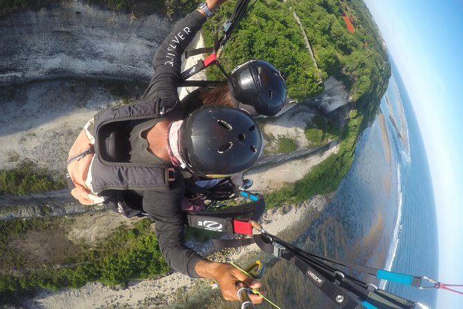 30 minutes tandem Paragliding tours in Bali with free photo/video - The Value of the Tour