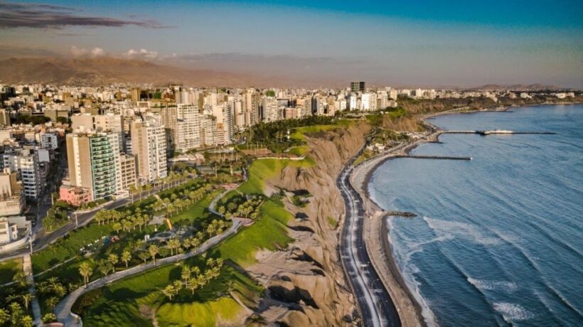360° panoramic bus in Lima | History, Art | - Starting Point: Meeting at Larcomar