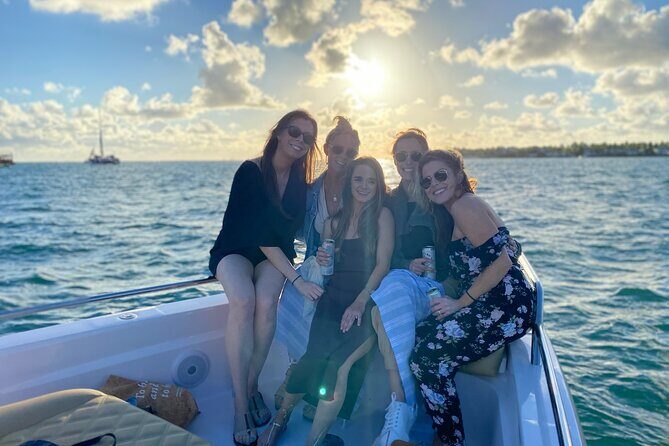 38' Private Luxury Sunset Charter w. Music & Drinks, up to 13 ppl - FAQ