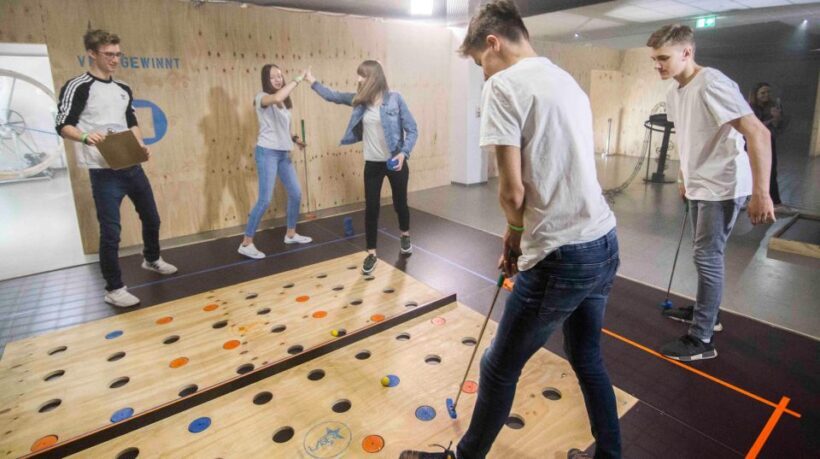 3D Adventure black light mini golf (Berlin) - The Sum Up