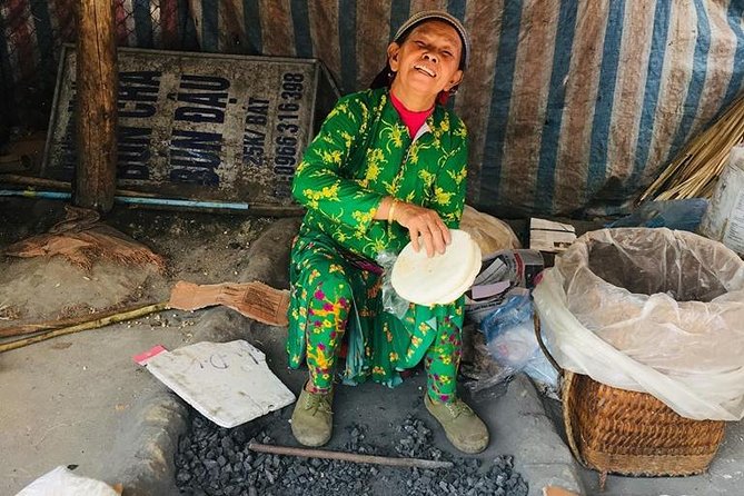 3D2N PRIVATE CAR TOUR + ENGLISH SPEAKING DRIVER (SUV 7 seats) - What’s Included and What’s Not