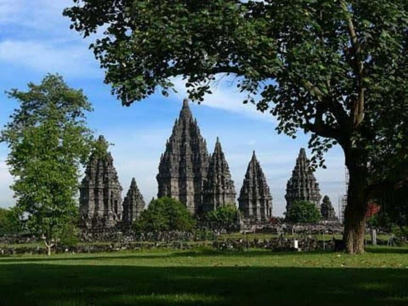 3days explore Yogyakarta Borobudur, Prambanan, Volcano, Etc. - Key Points