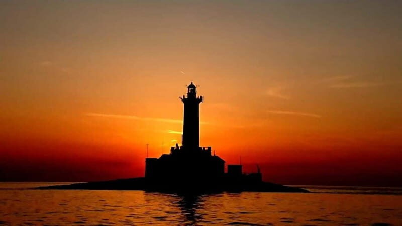 3hours Dolphin Sunset watching with unlimited drinks +dinner - FAQs