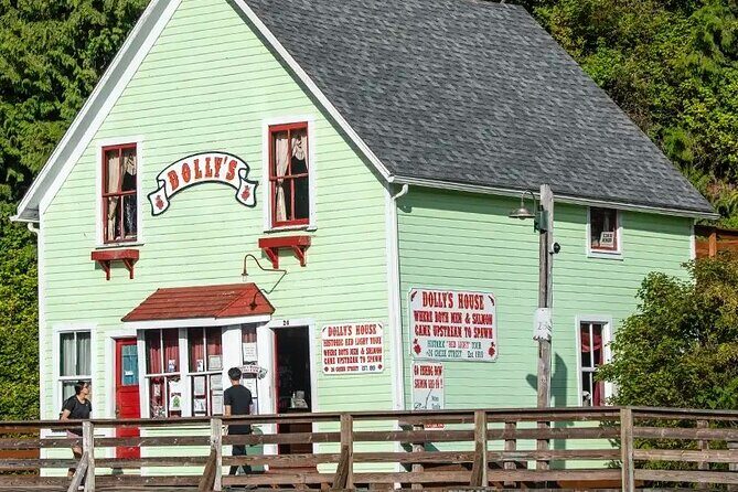 3hr Custom Private Tour of Ketchikan (4 People) Wildlife + More - FAQs