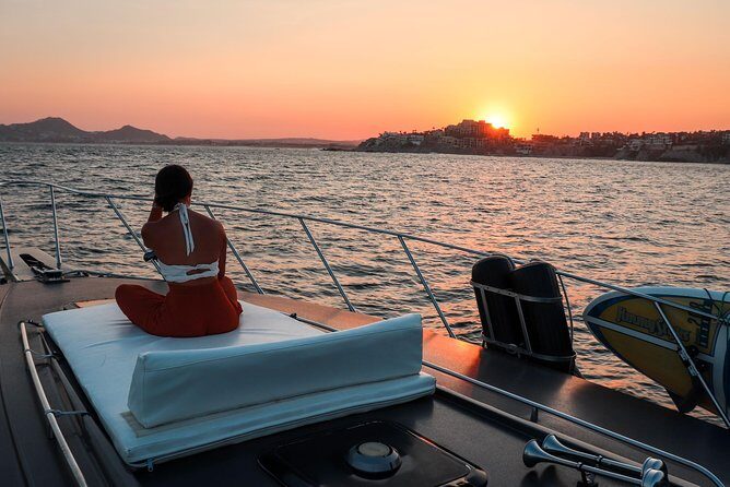 3Hr Private Yacht Cruise in Cabo As if you were aboard your own Private Yacht.Al - Who Is This Tour Best For?