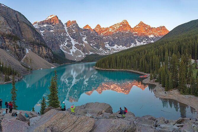 4-7 Hours Private Guided Tour in Lake Moraine and Lake Louise - Key Points